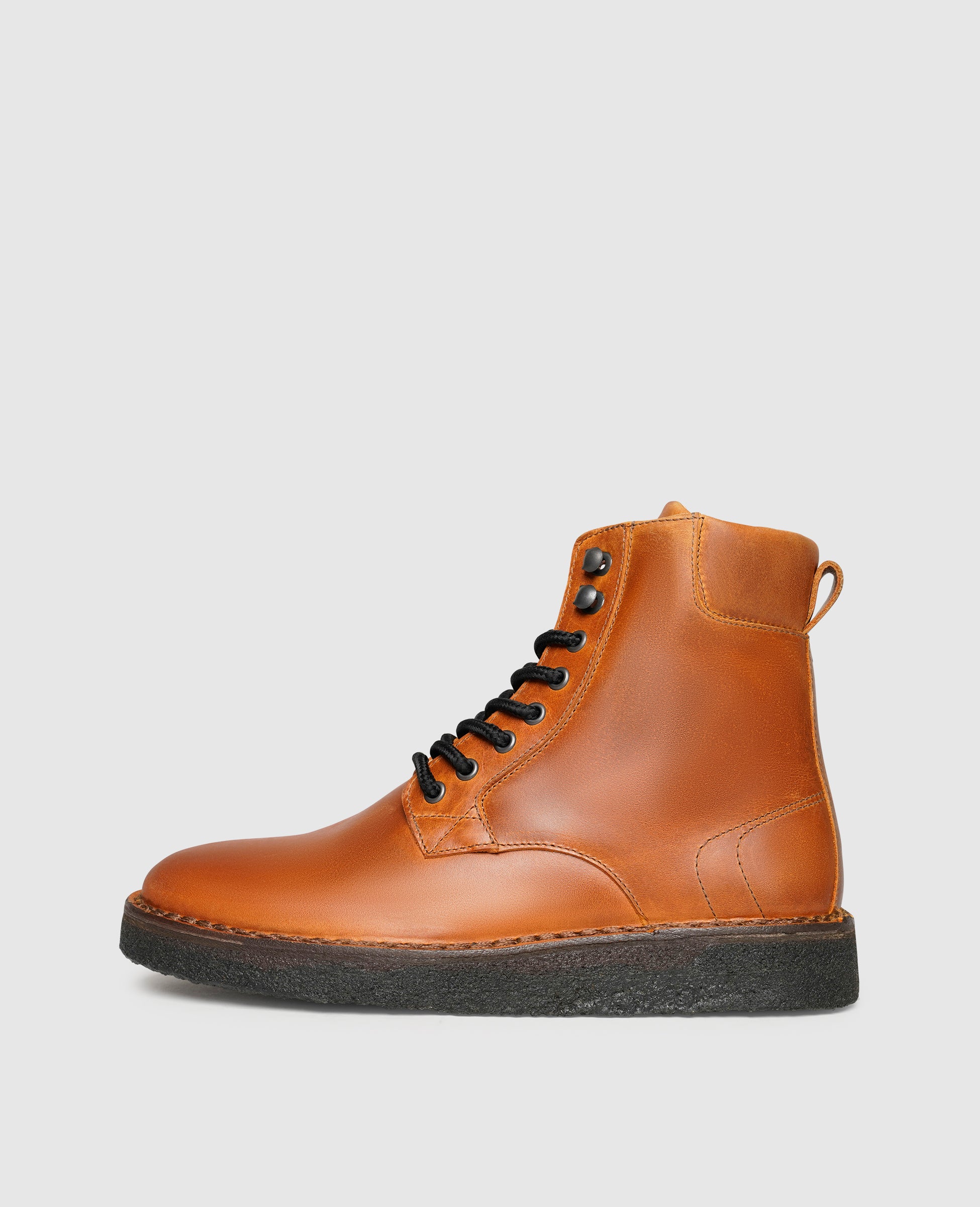 Bottes à lacets remarquables pour femmes avec semelle en crêpe stable ...